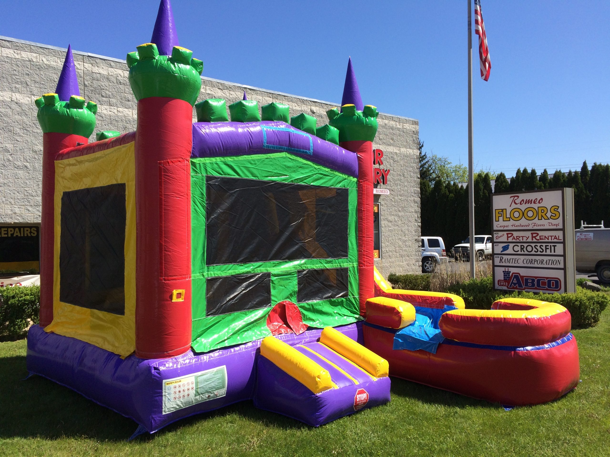 15′ x 18′ Castle Bounce / Slide Combo